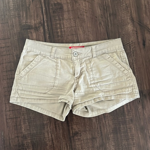 UNIONBAY | Shorts | Unionbay Khaki Shorts | Poshmark